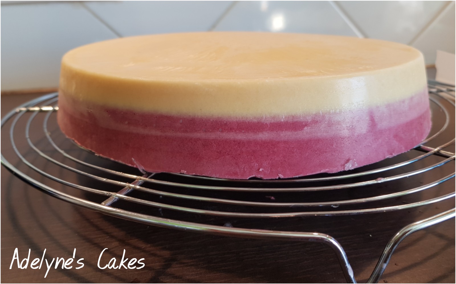 Entremets Fruits Rouges - Adelyne's Cakes